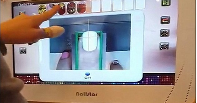 Vending Technology that Creates Nail Art | gooyadaily