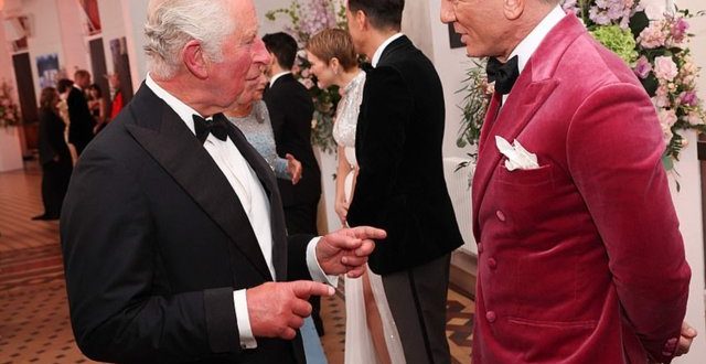 Royal Family in Red Carpet | gooyadaily