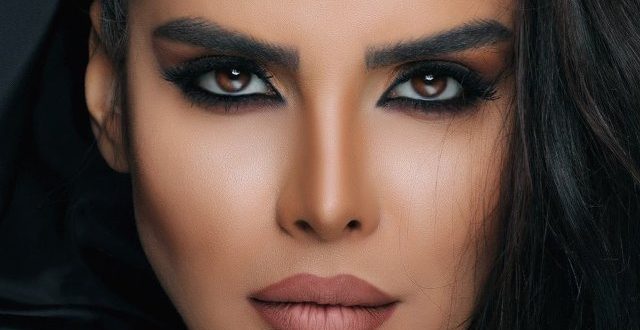 Actress Azadeh Mehdizadeh | gooyadaily